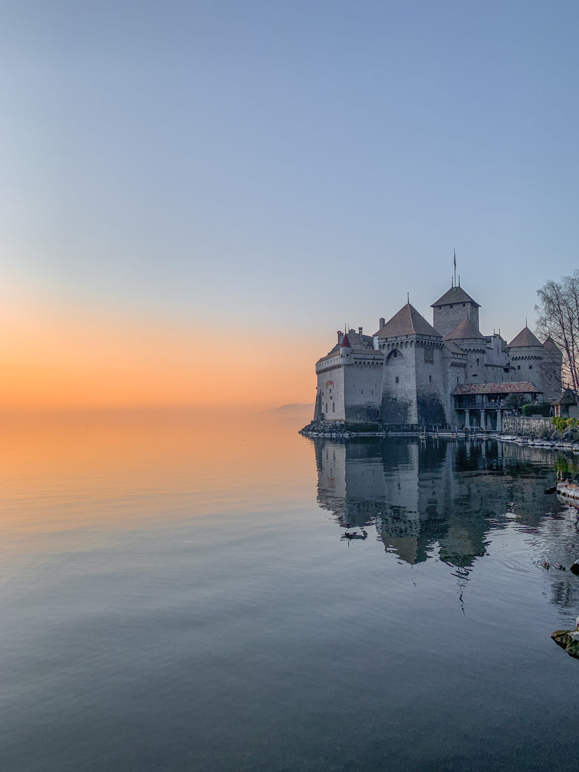 Le Château et le Fort de Chillon - From Switzerland to World